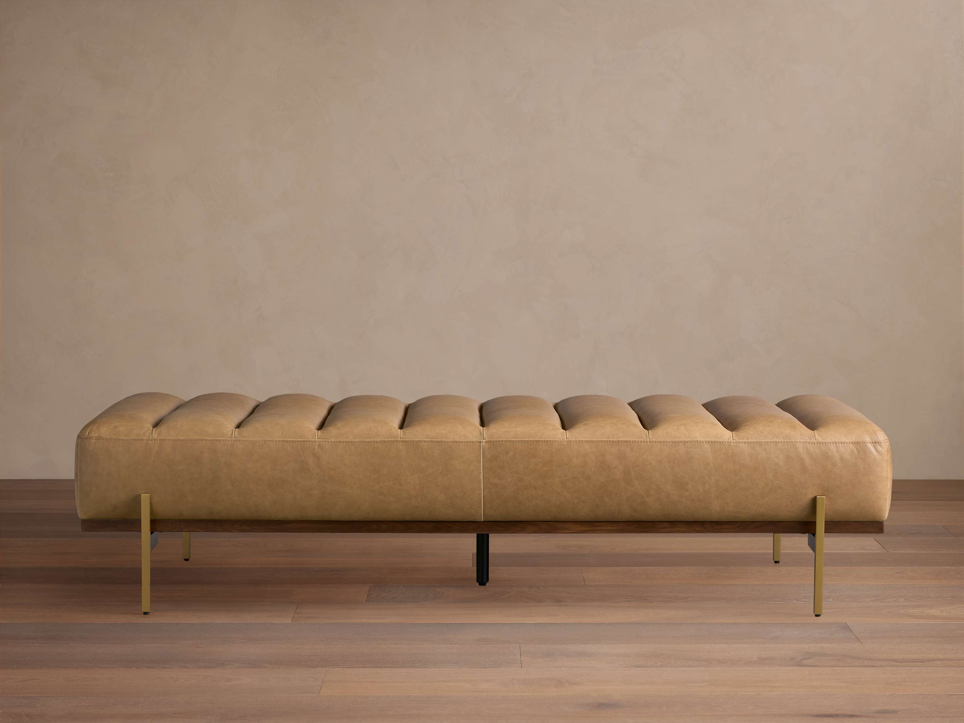 Lansing Leather Bench – Arhaus