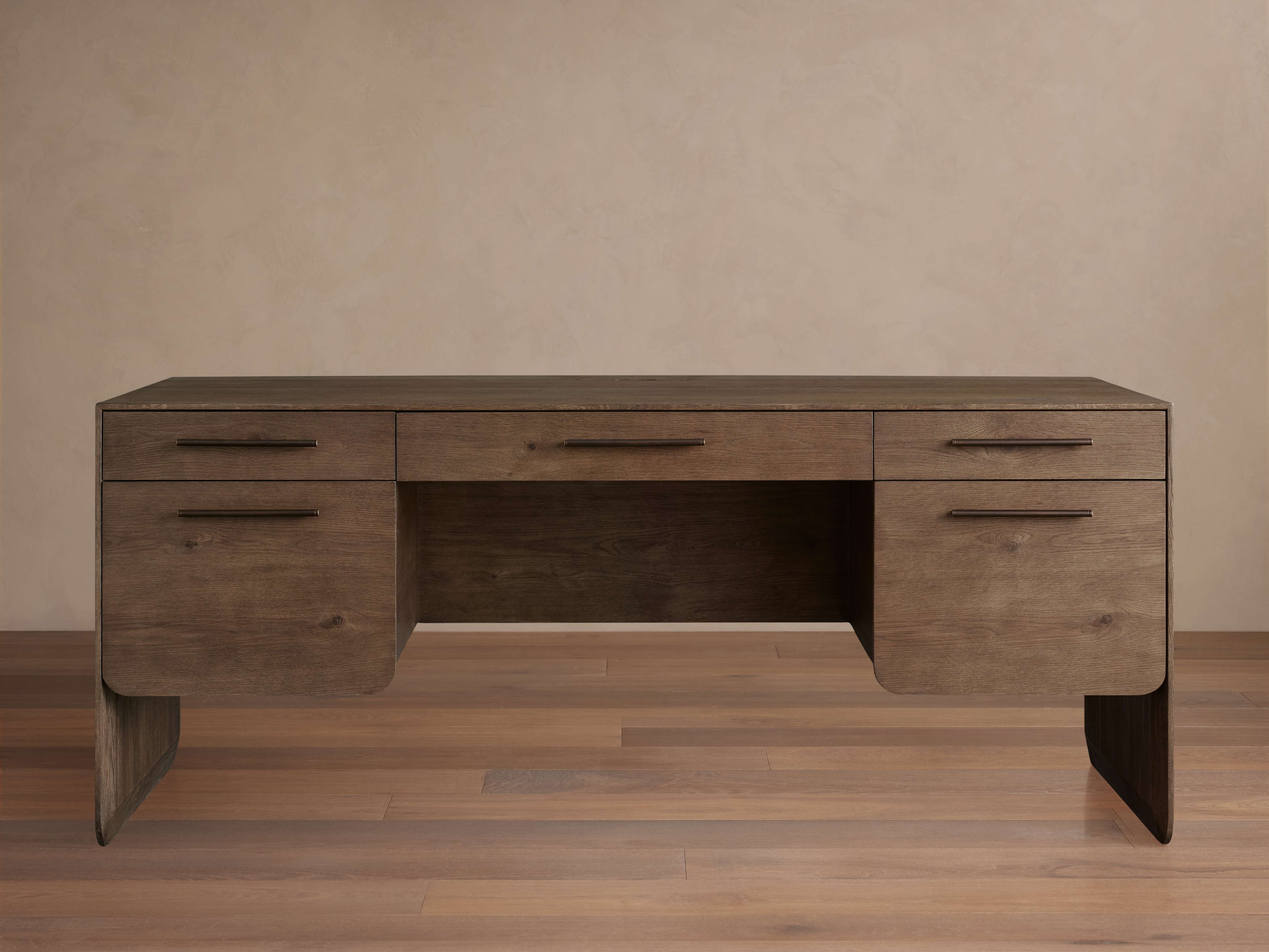 Felton Executive Desk – Arhaus