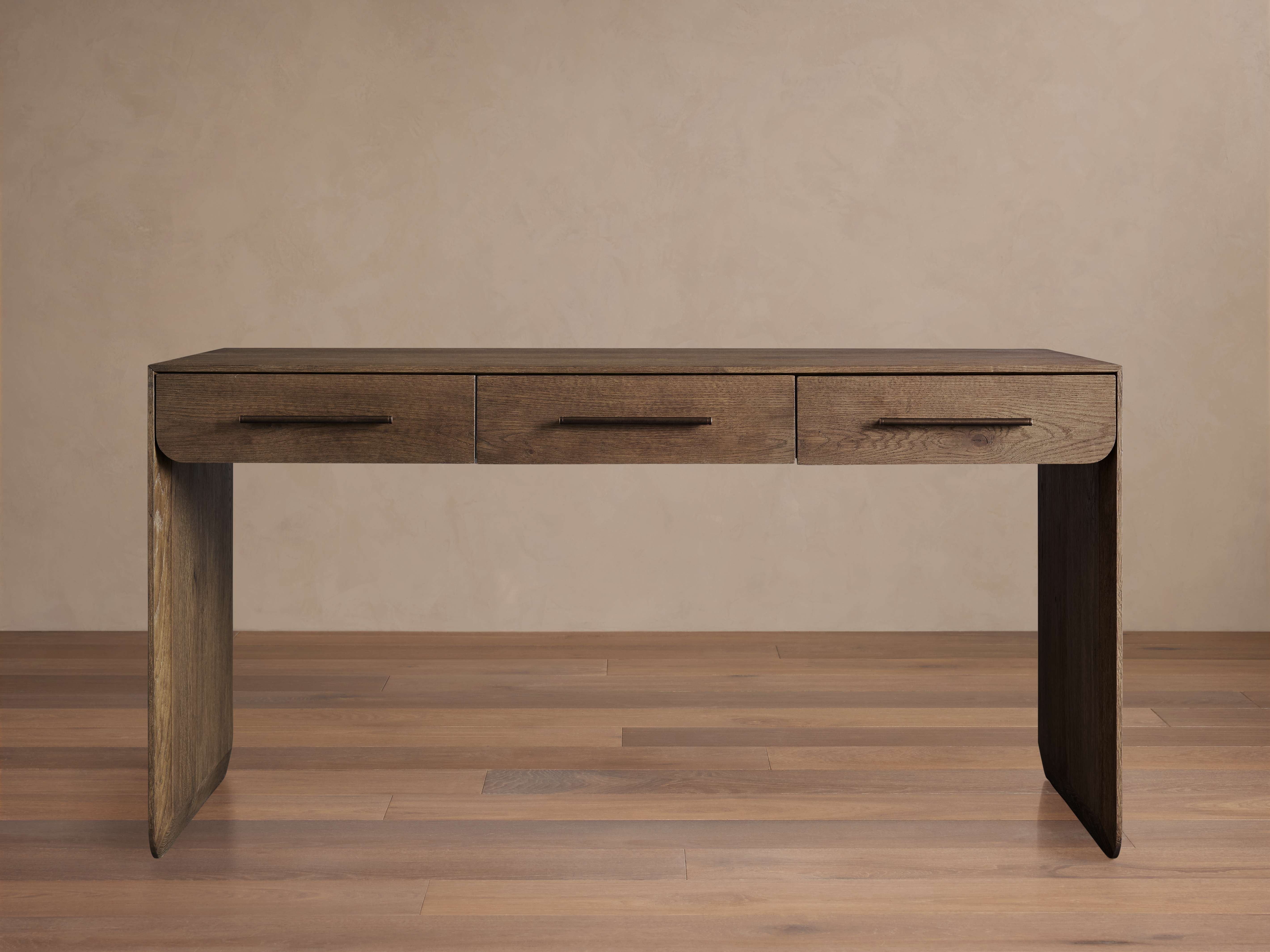 Felton Writing Desk – Arhaus