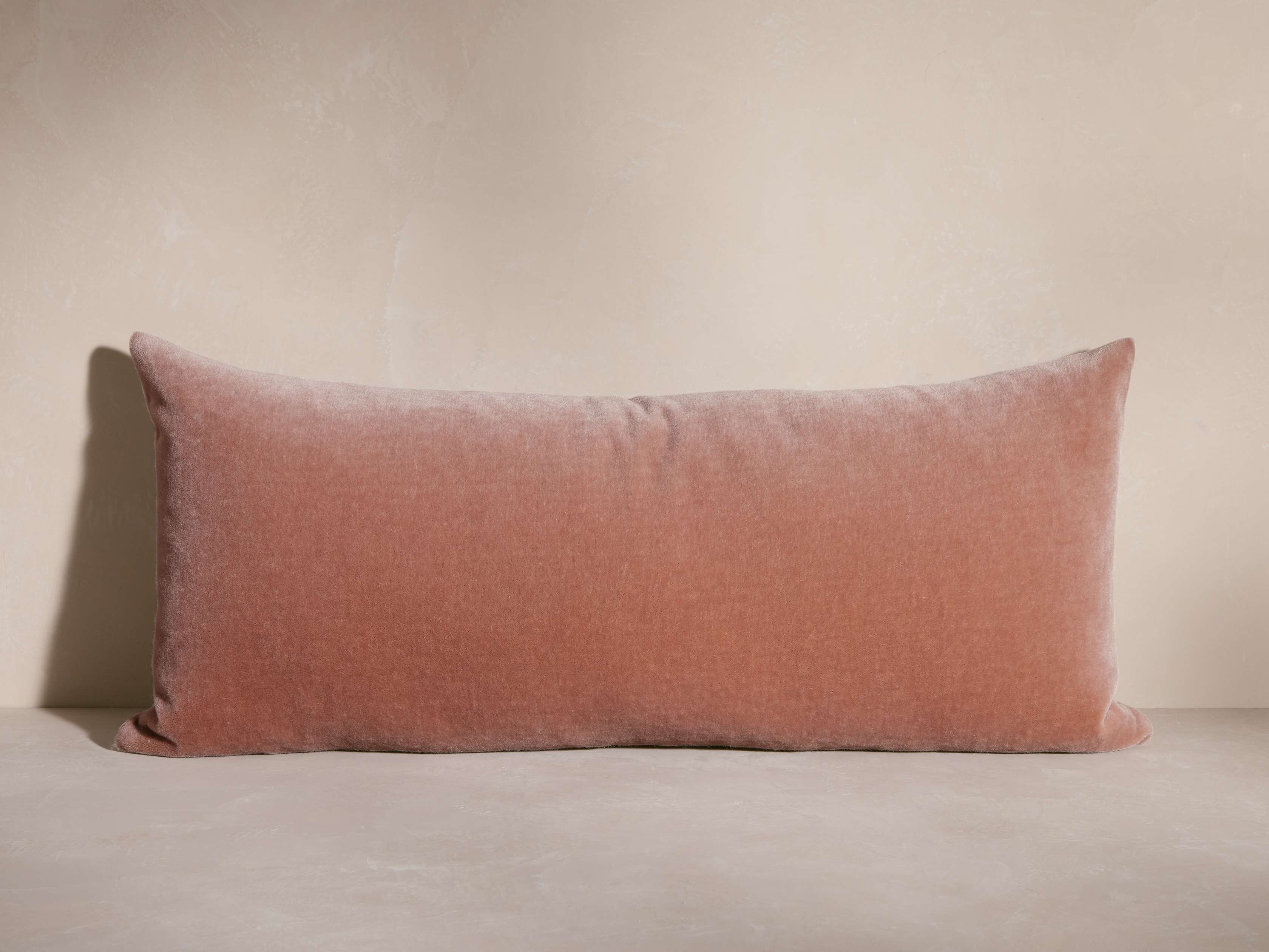 Nevada Pillow – Arhaus