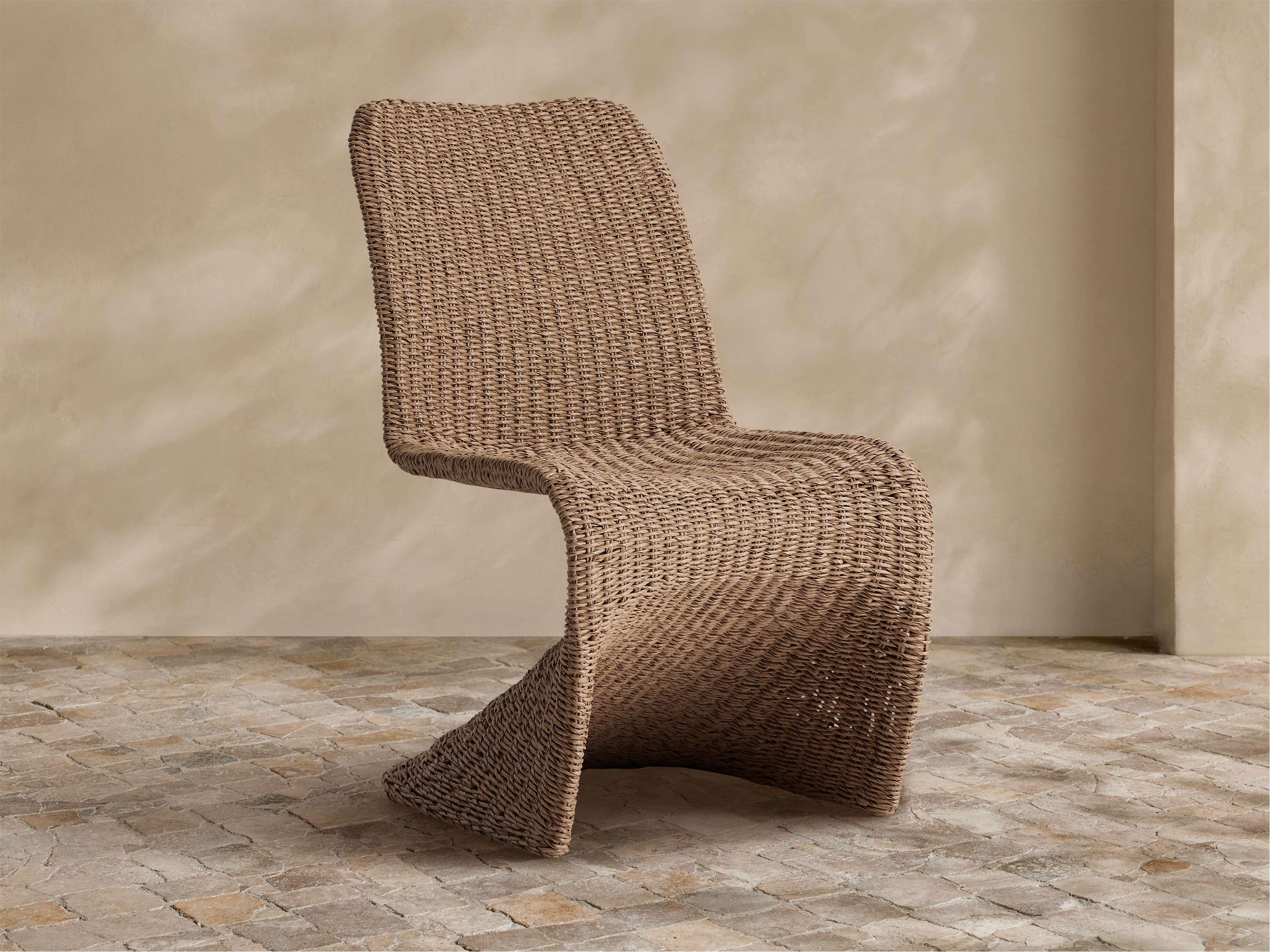 Leon Outdoor Dining Chair – Arhaus