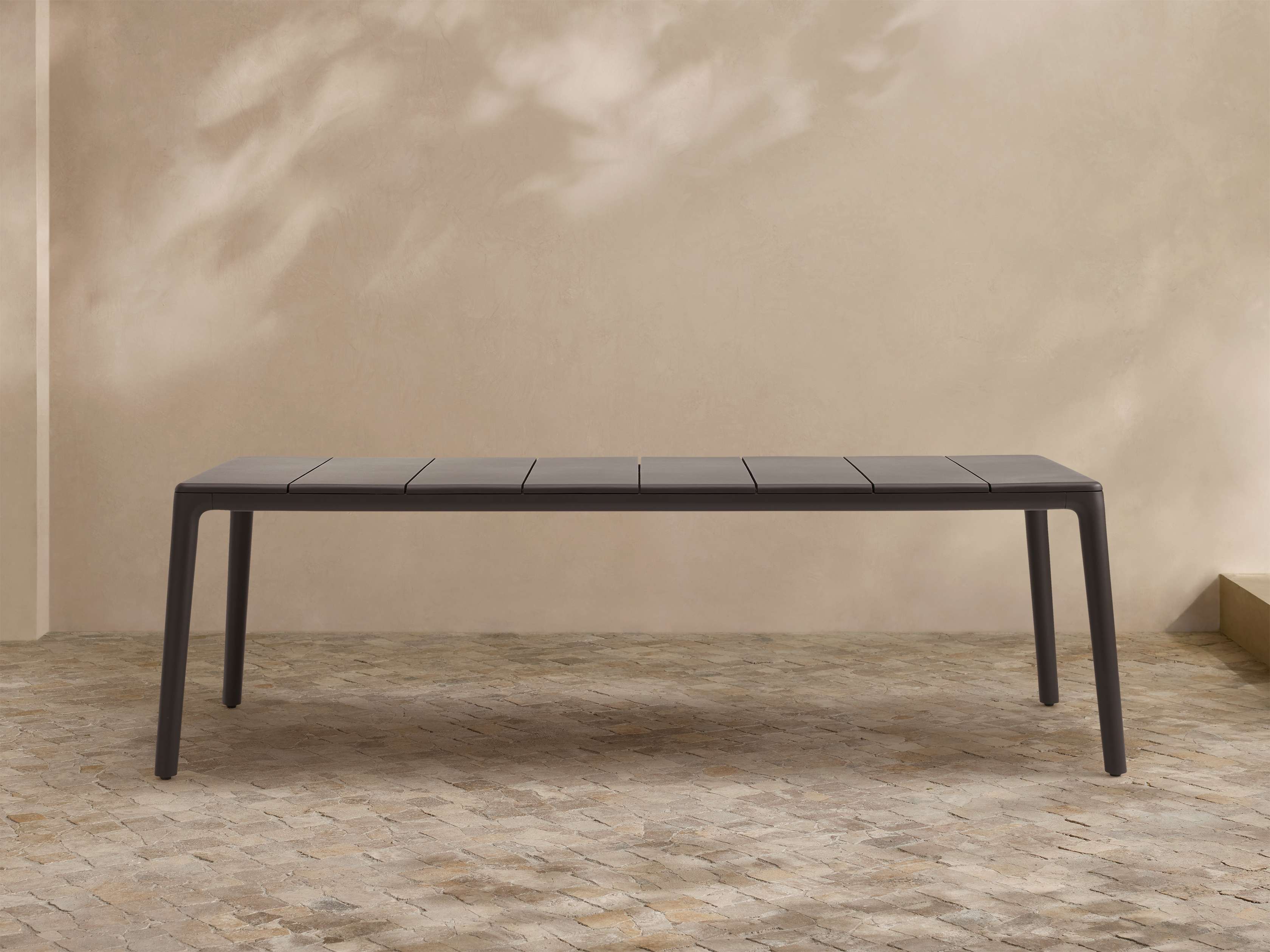 Puglia Outdoor Aluminum Dining Table – Arhaus