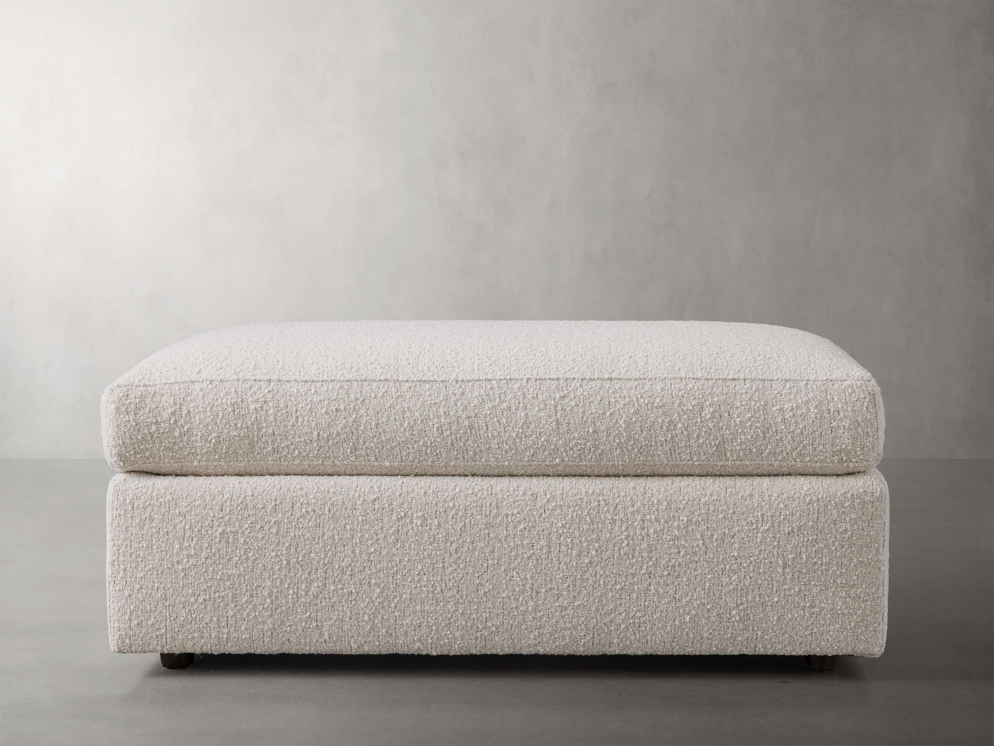 Vernon Ottoman – Arhaus